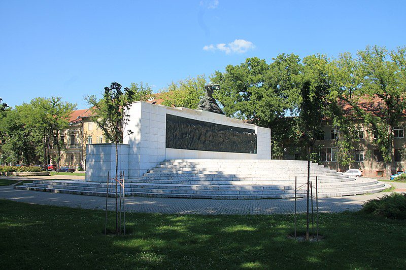 Spomenik palim borcima i žrtvama fašizma – Dečiji Grad